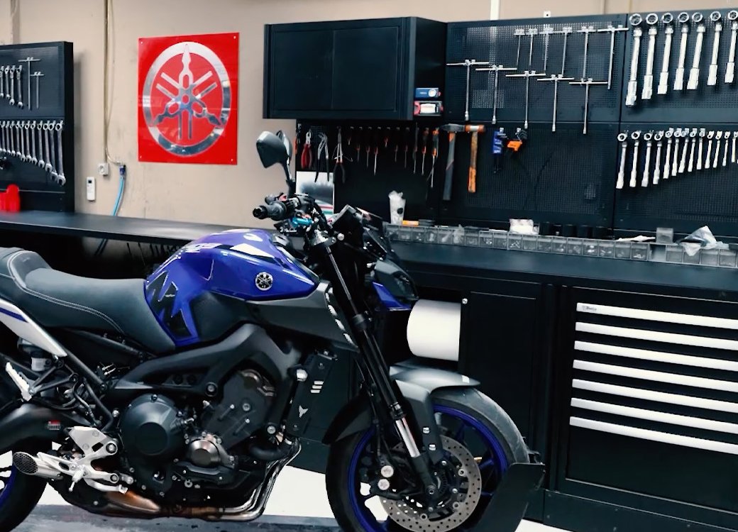 Motorcycle workshop for Spirit Motor Yamaha La Ciotat – 3D Beta
